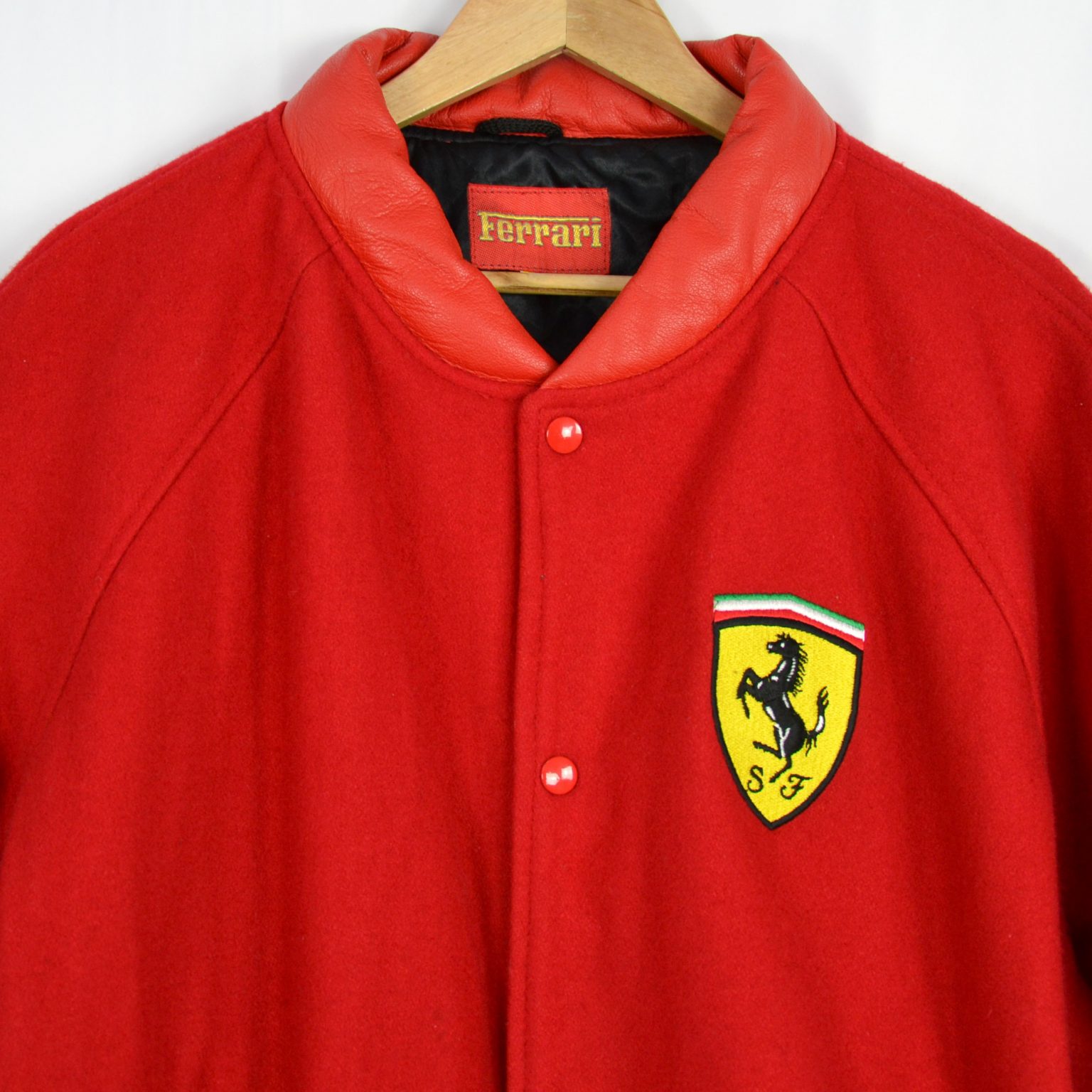 Chaqueta / Jacket / Ferrari - Magpie Vintage